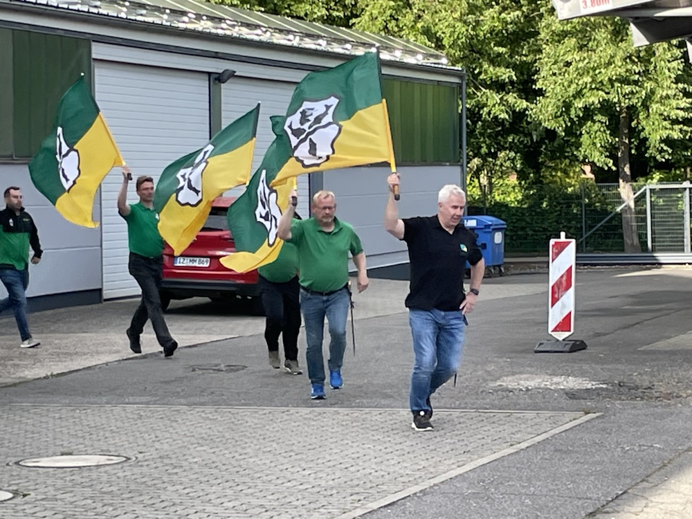Generalprobe der Fahnenschwenker – Alte Kremper Stadtgilde von 1541